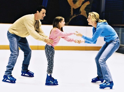 Blue Ice of Blue Ridge Ice Skating Rink opens in North Georgia Mountains